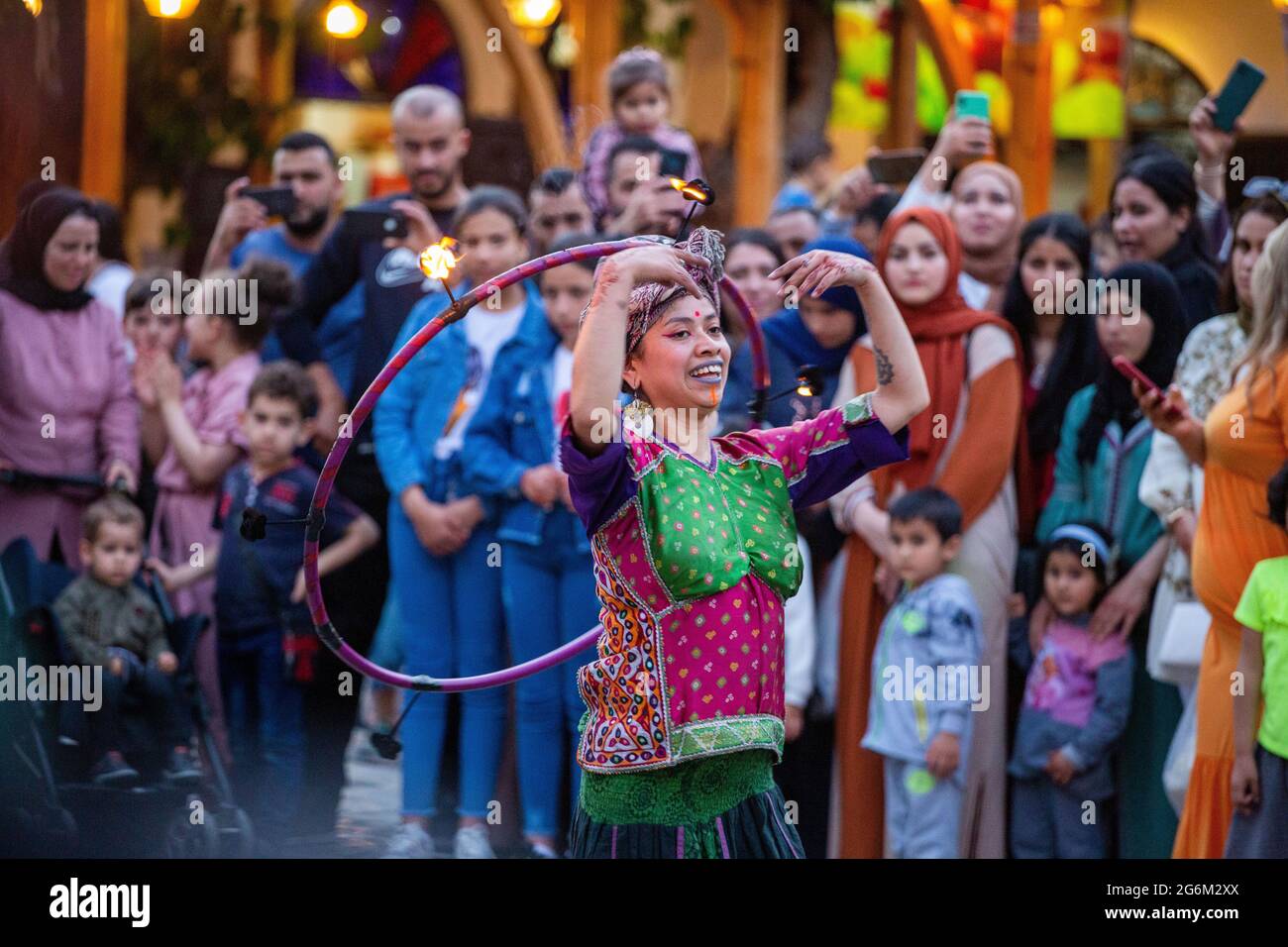 street shows africa Stock Photo - Alamy