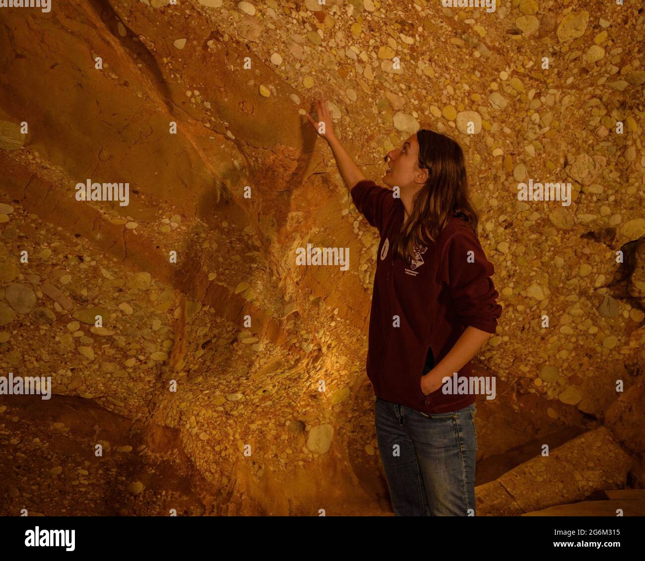 Cuevas de montaña hi-res stock photography and images - Alamy