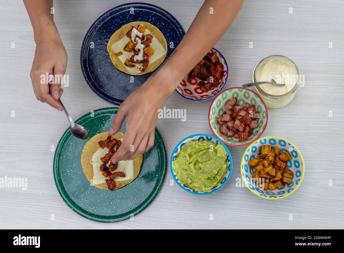 Lady tacos hi-res stock photography and images - Alamy