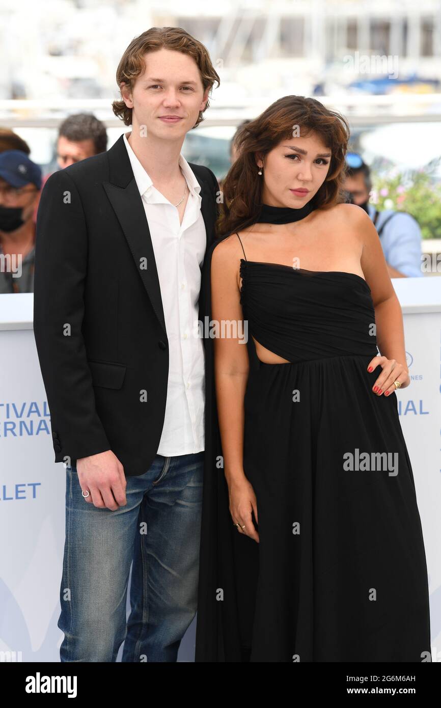 Cannes, France, 7 July 2021 Jack Kilmer and Mercedes Kilmer at the ...