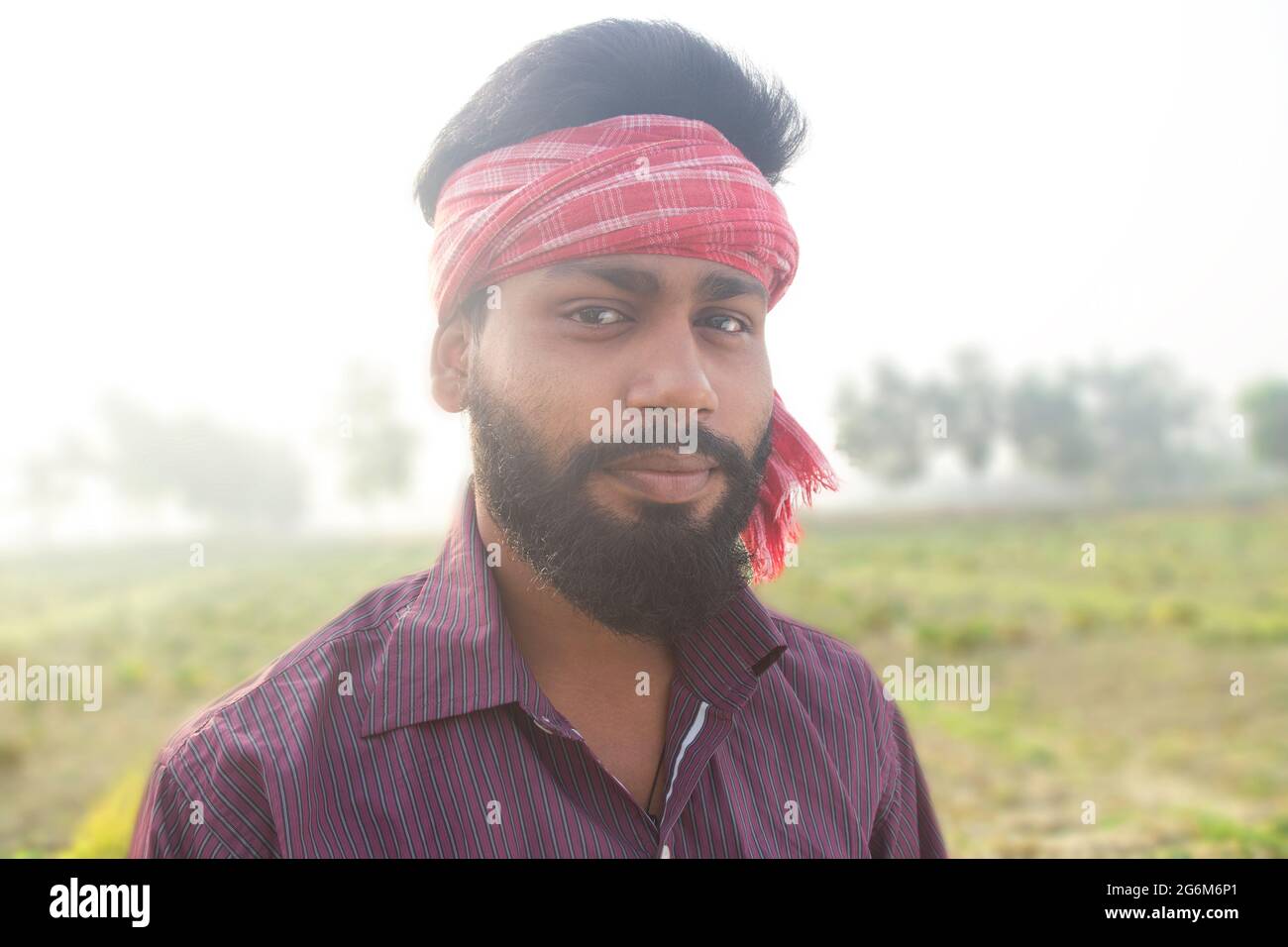 Indian man rural villager farmer hi-res stock photography and images ...