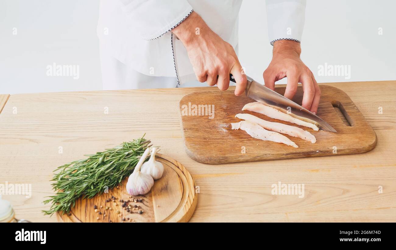 Chicken filet hi-res stock photography and images - Alamy