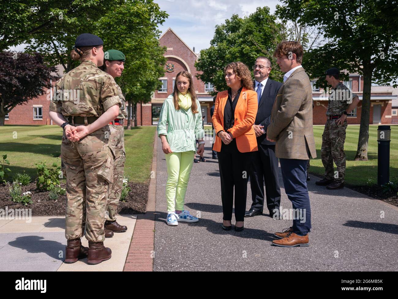 Captain tom moore family hi-res stock photography and images - Alamy