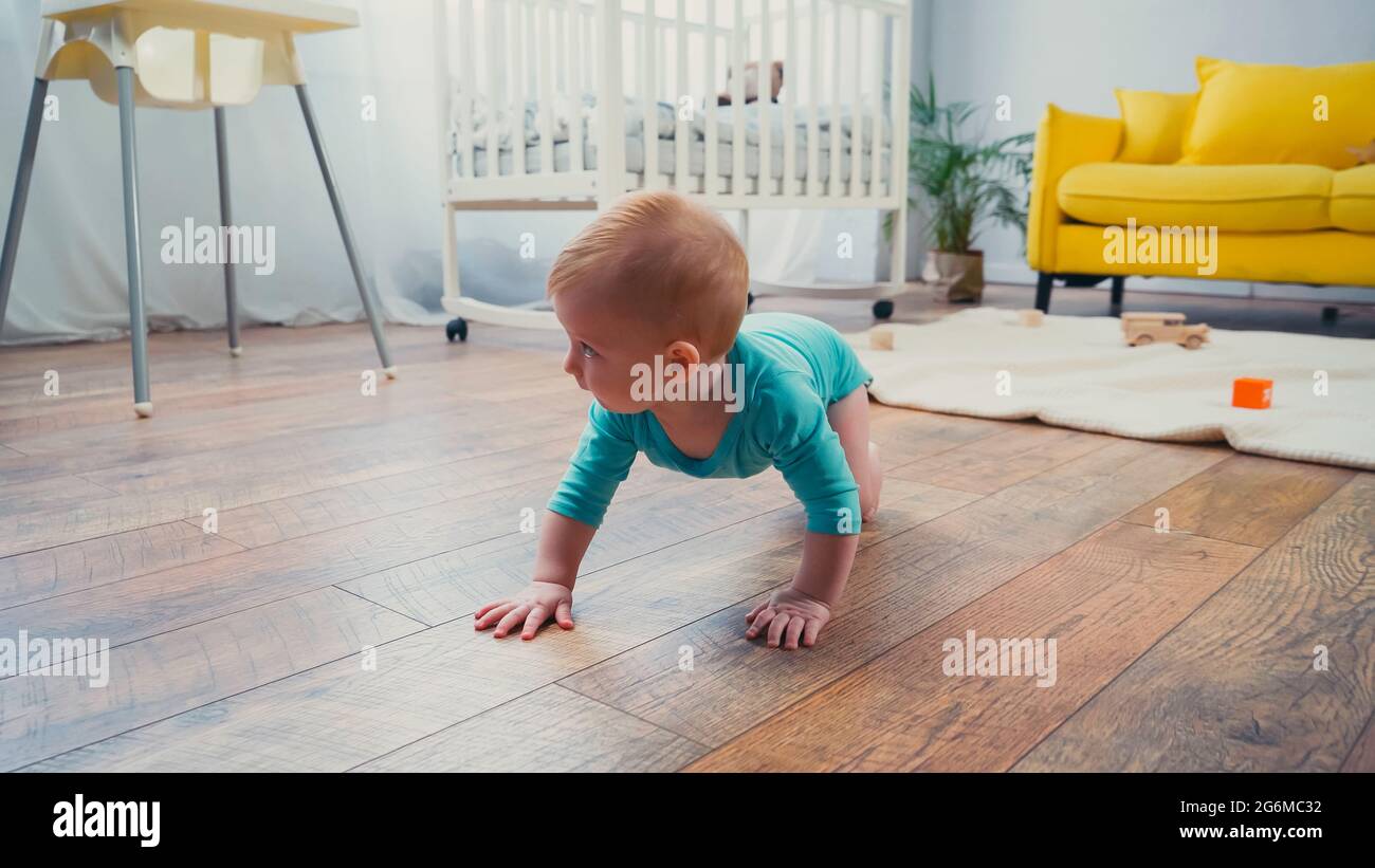 Woman crawling floor hi-res stock photography and images - Alamy