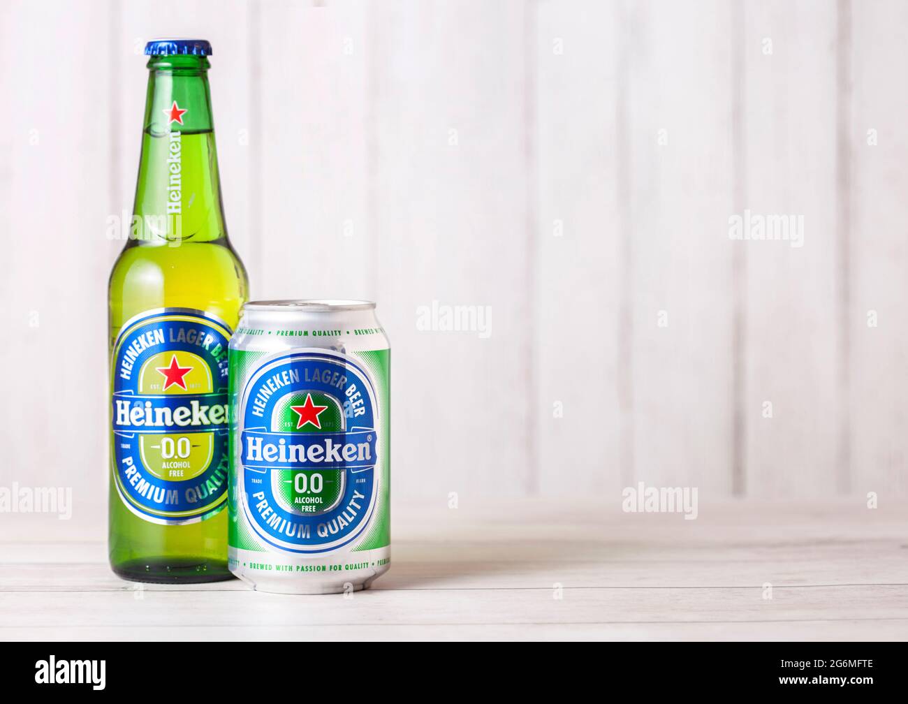 LONDON, UK - APRIL 27, 2018: Bottle and aluminium can of Heineken Non ...