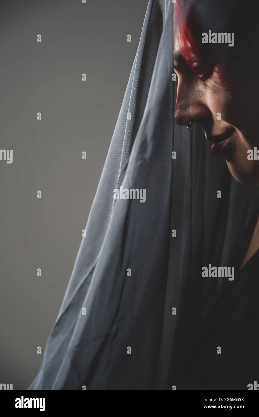 Profile of a woman in a black veil. Costume Dead bride for Halloween ...
