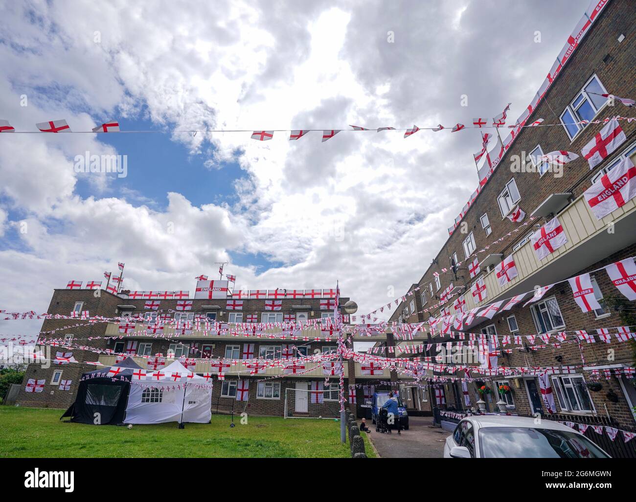The residents of Towfield Court in Feltham have transformed their ...