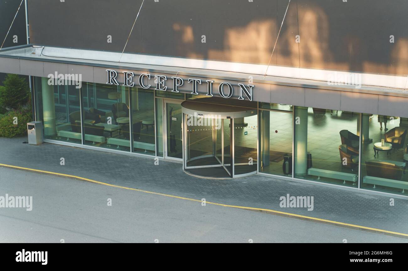 Lobby front entrance hi-res stock photography and images - Alamy