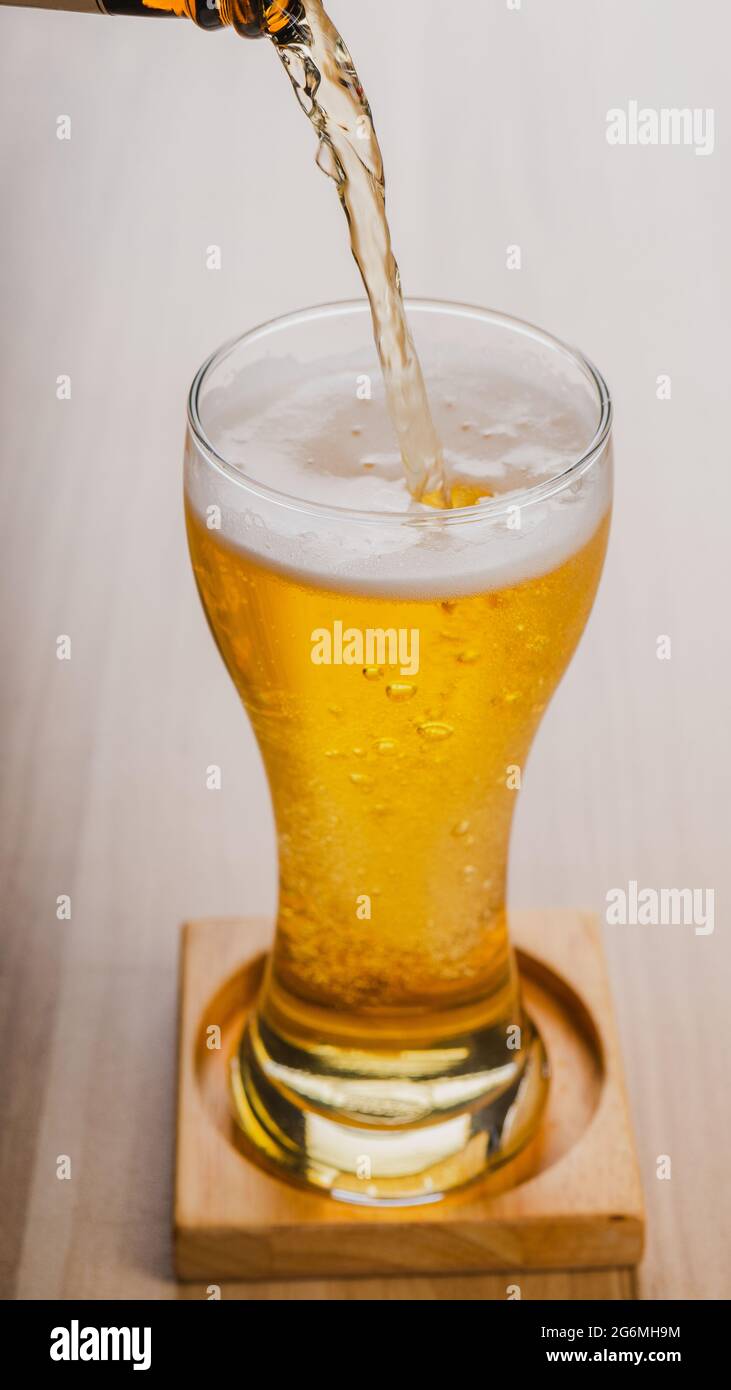 Alcohol beverage filling cocktail glass hi-res stock photography and ...