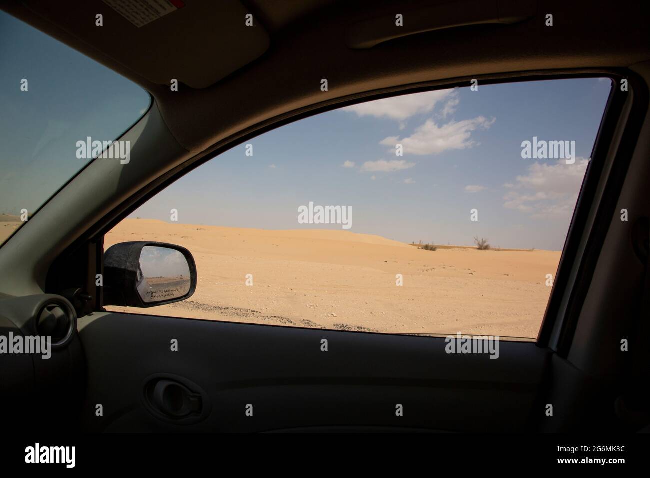Driving in the uae hi-res stock photography and images - Alamy