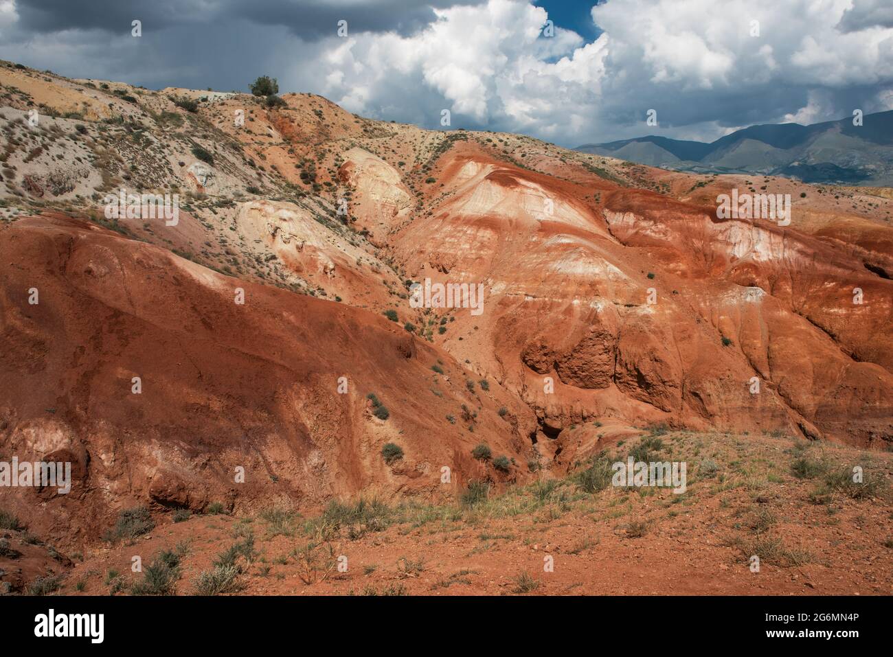 Valley of Mars landscapes in the Altai Mountains, Kyzyl Chin, Siberia ...