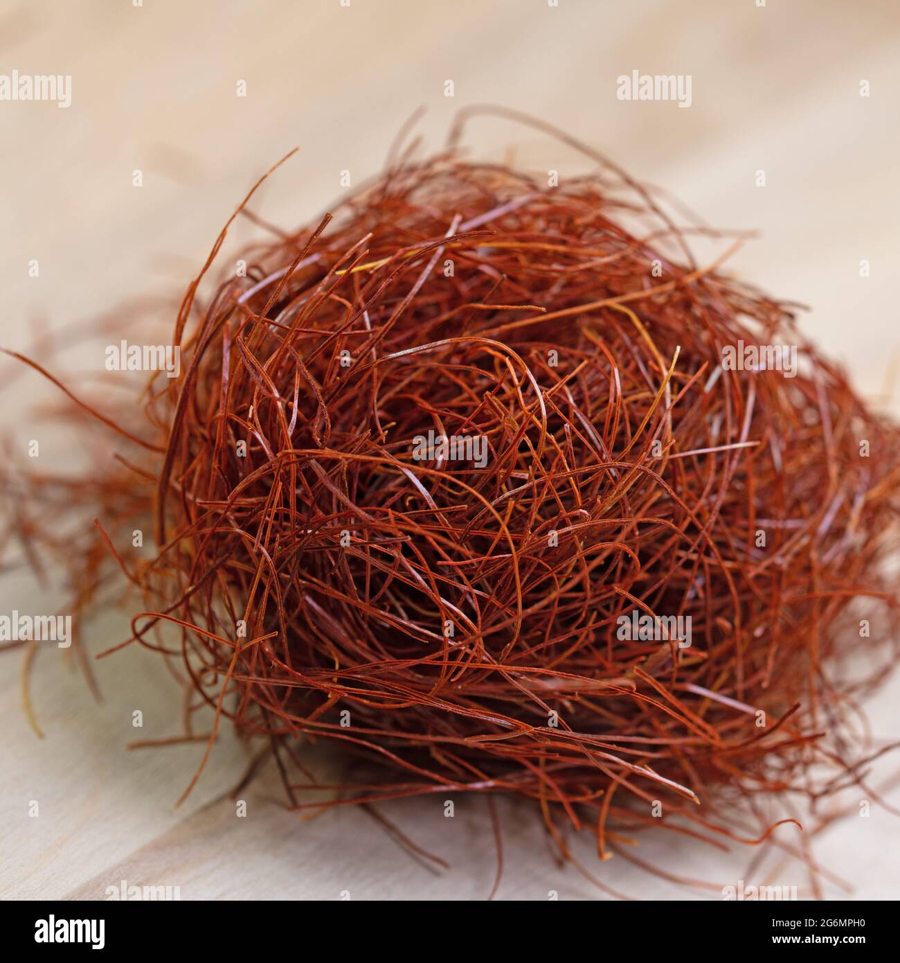 Red chilli threads hi-res stock photography and images - Alamy