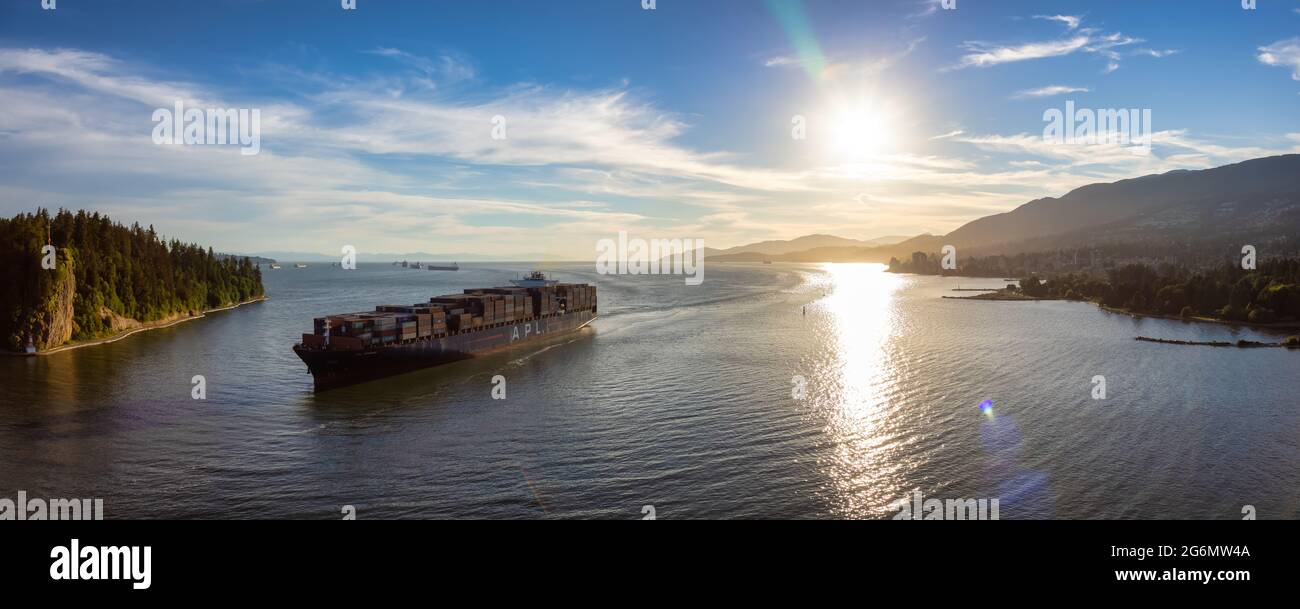 Apl cargo ship hi-res stock photography and images - Alamy