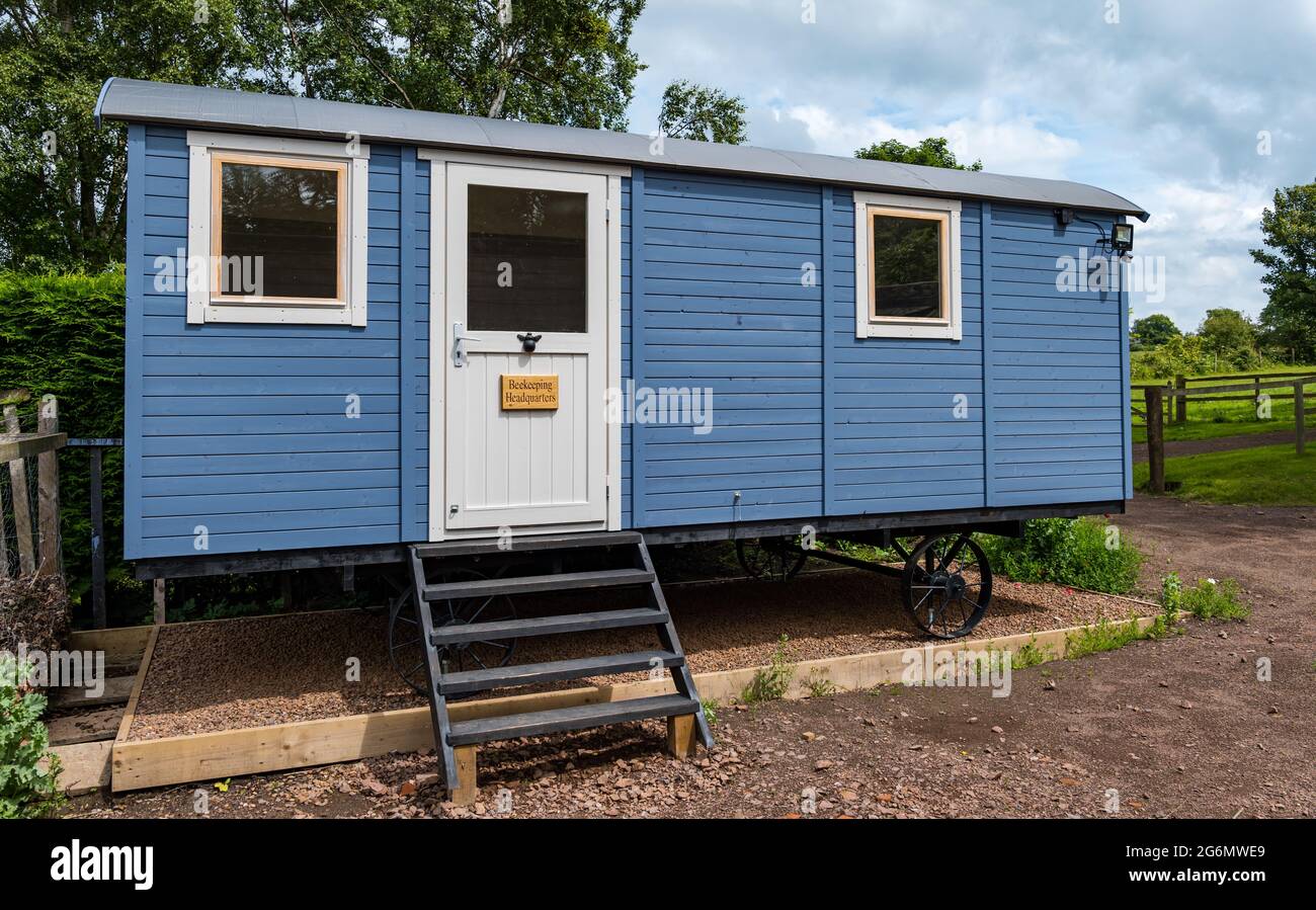 Gypsy caravan uk hi-res stock photography and images - Alamy
