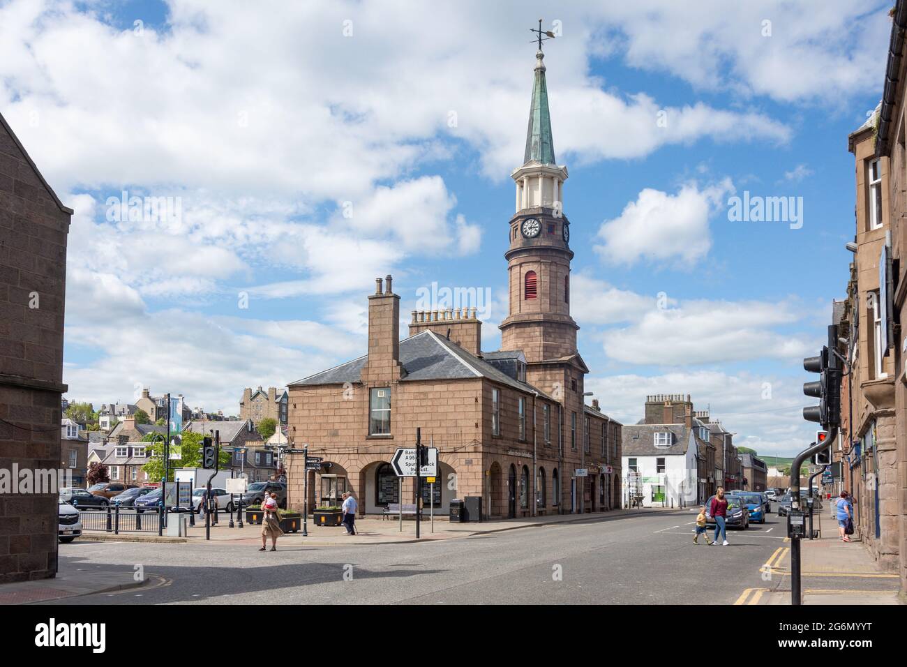 Stonehaven town centre hi-res stock photography and images - Alamy