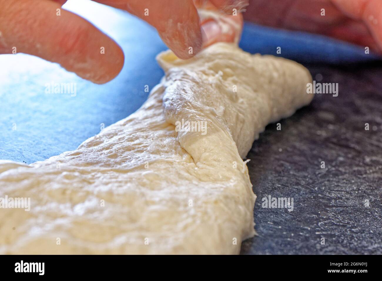 Baguette ficelle hi-res stock photography and images - Alamy
