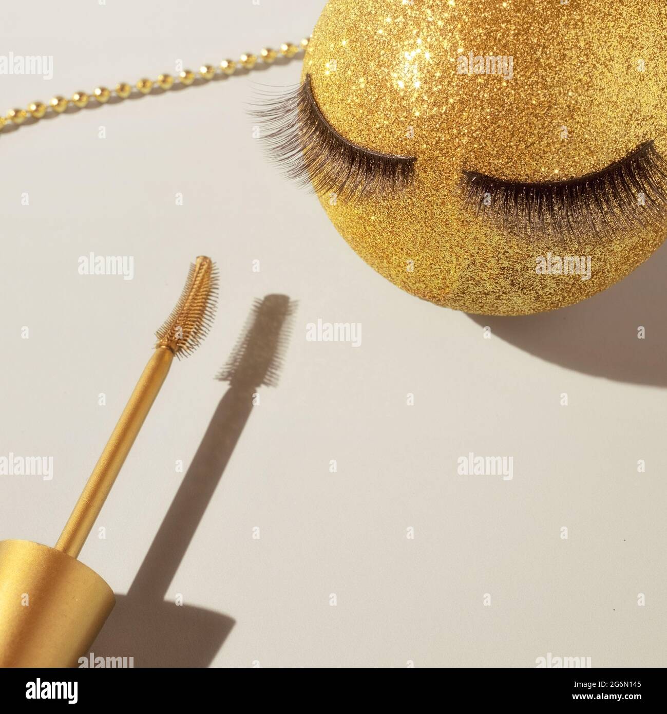 Lash Tint High Resolution Stock Photography and Images - Alamy
