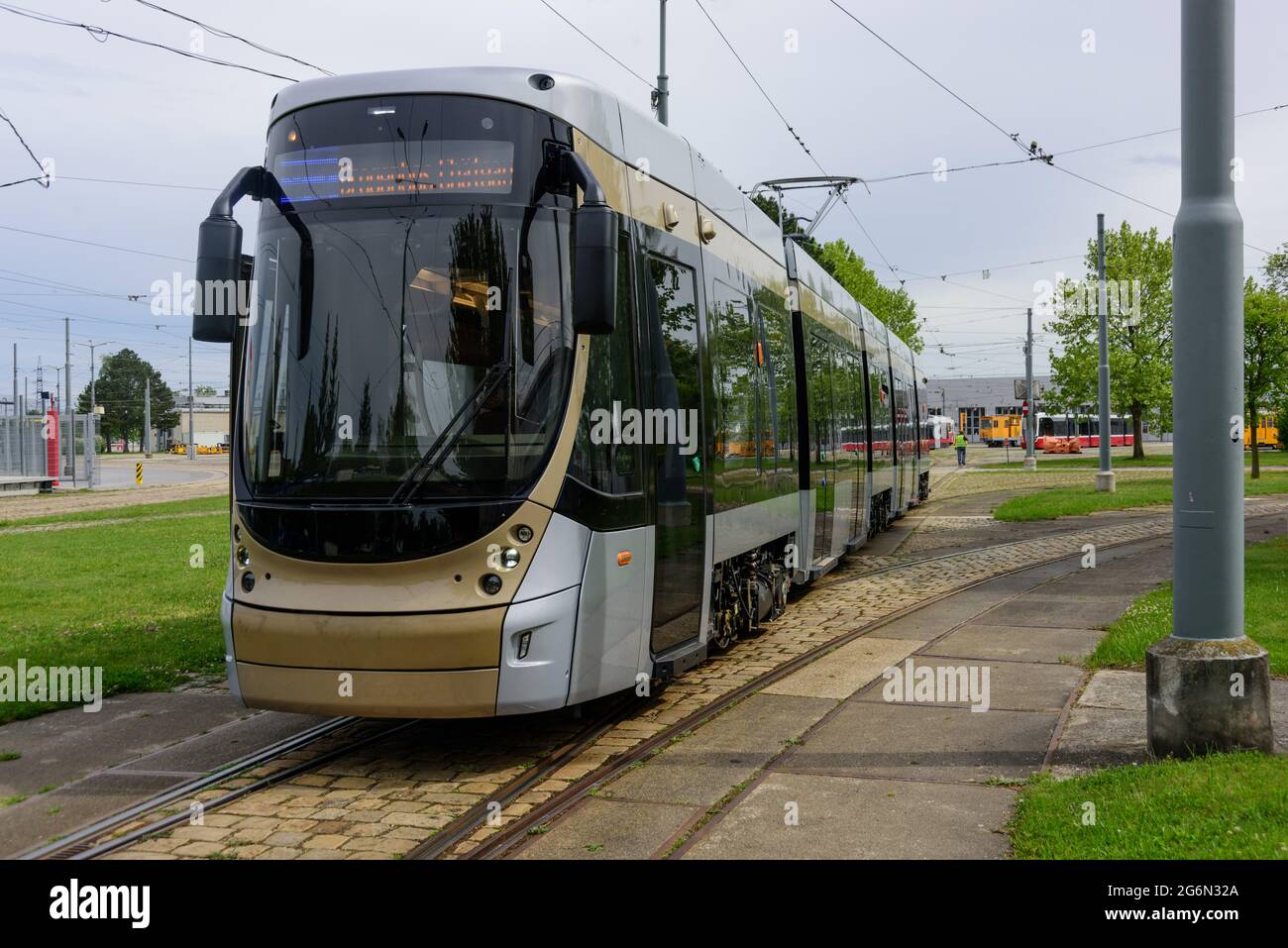 Wien, Hauptwerkstätte der Wiener Linien, Alstom Flexity Brüssel ...