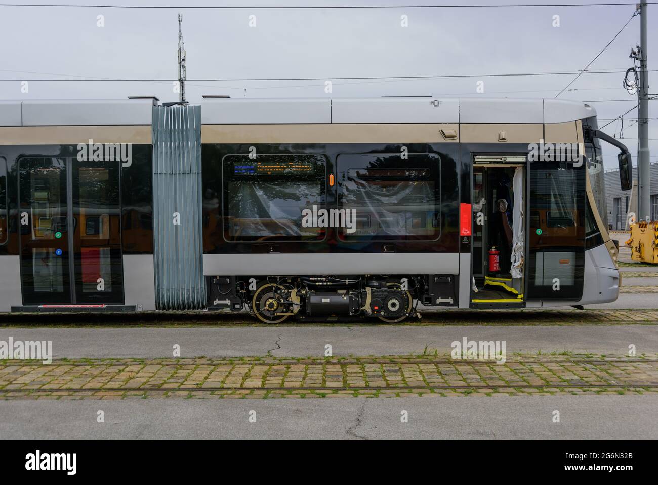 Wien, Hauptwerkstätte der Wiener Linien, Alstom Flexity Brüssel ...