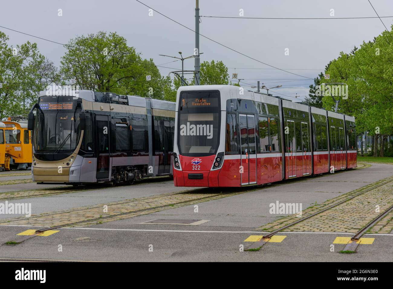 Wien, Hauptwerkstätte der Wiener Linien, Alstom Flexity Brüssel ...