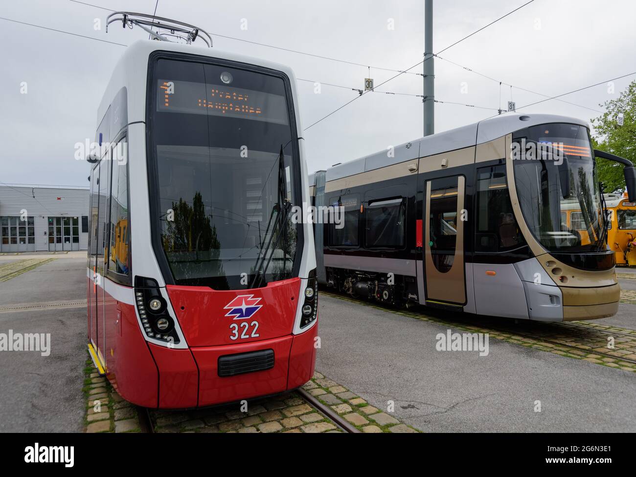 Wien, Hauptwerkstätte der Wiener Linien, Alstom Flexity Brüssel ...