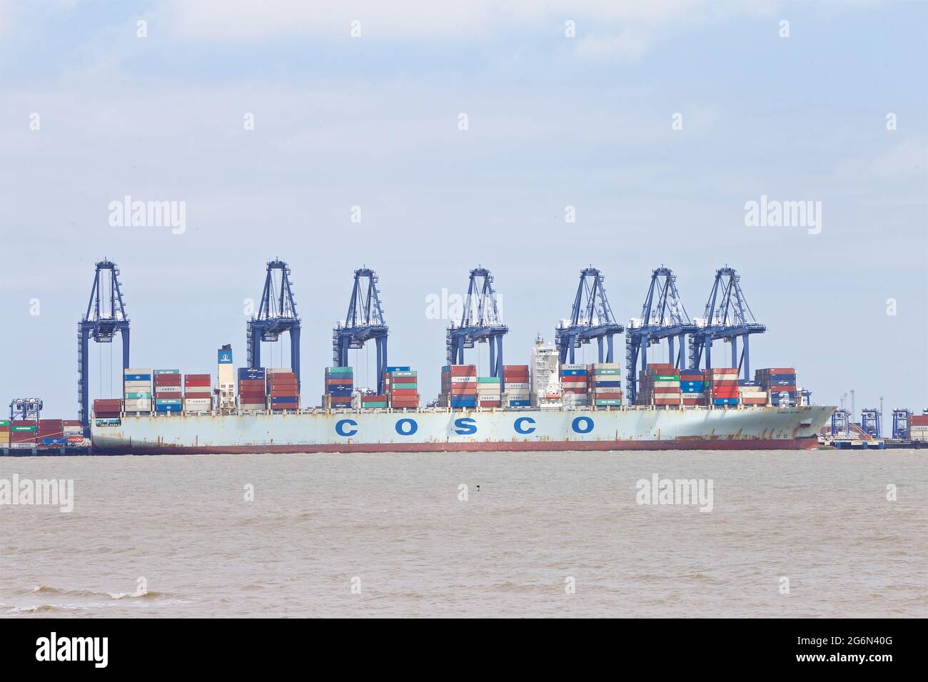 Container ship Cosco Glory moored at the Port of Felixstowe, Suffolk ...