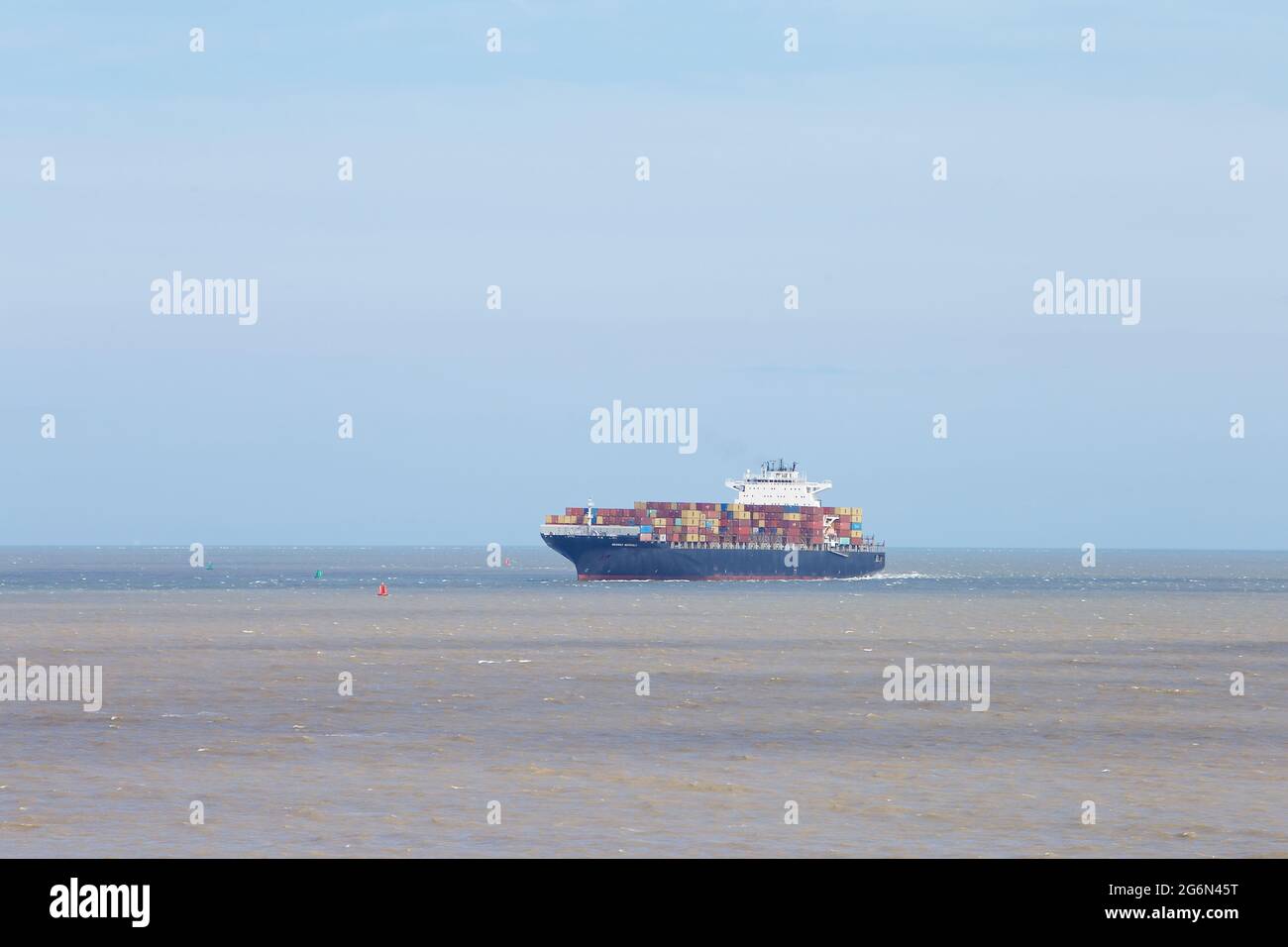 Container ship Seamax Norwalk entering the Port of Felixstowe, Suffolk ...