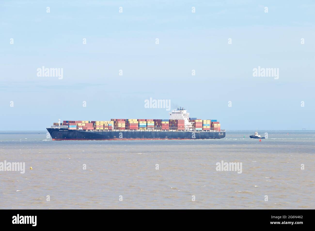 Container ship Seamax Norwalk entering the Port of Felixstowe, Suffolk ...
