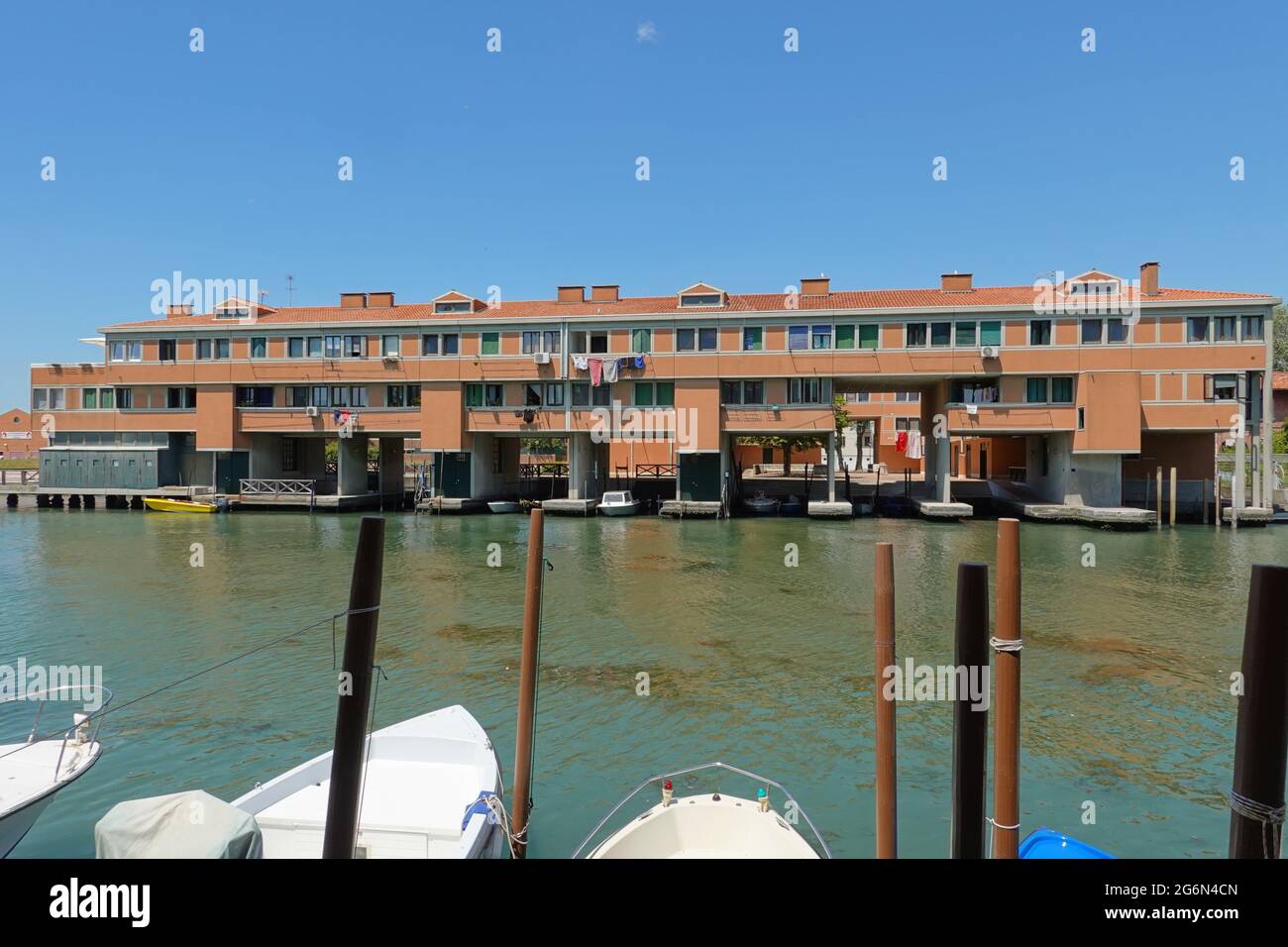 Venedig, Giudecca, moderner Wohnbau // Venice, Giudecca, Modern Housing ...