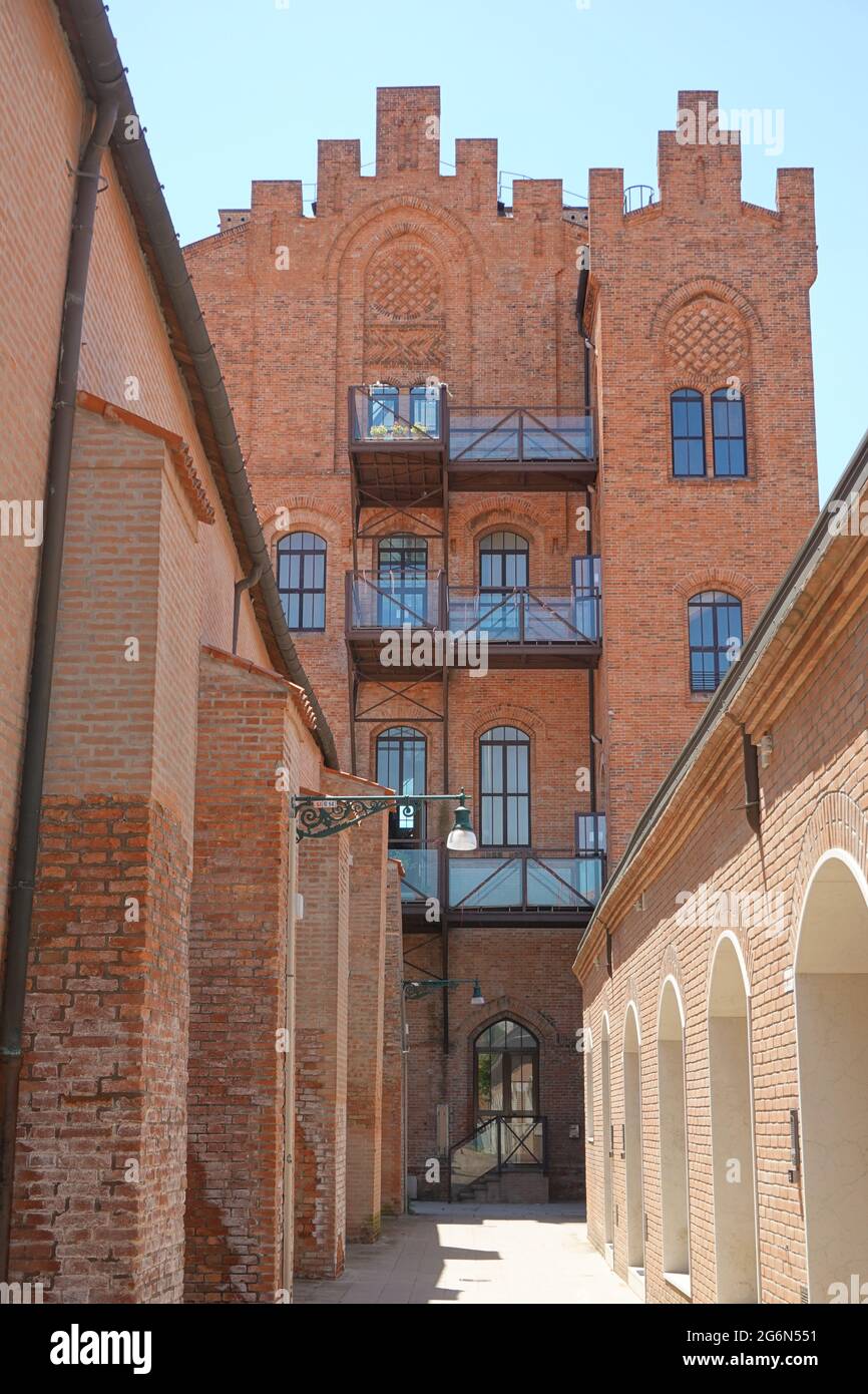 Venedig, Giudecca, Wohnungen in ehemaliger Fabrik // Venice, Giudecca ...