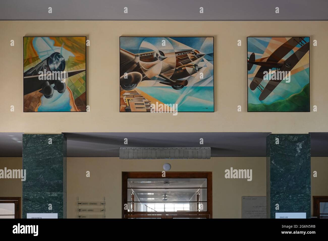 Aeroporto di venezia hi-res stock photography and images - Alamy