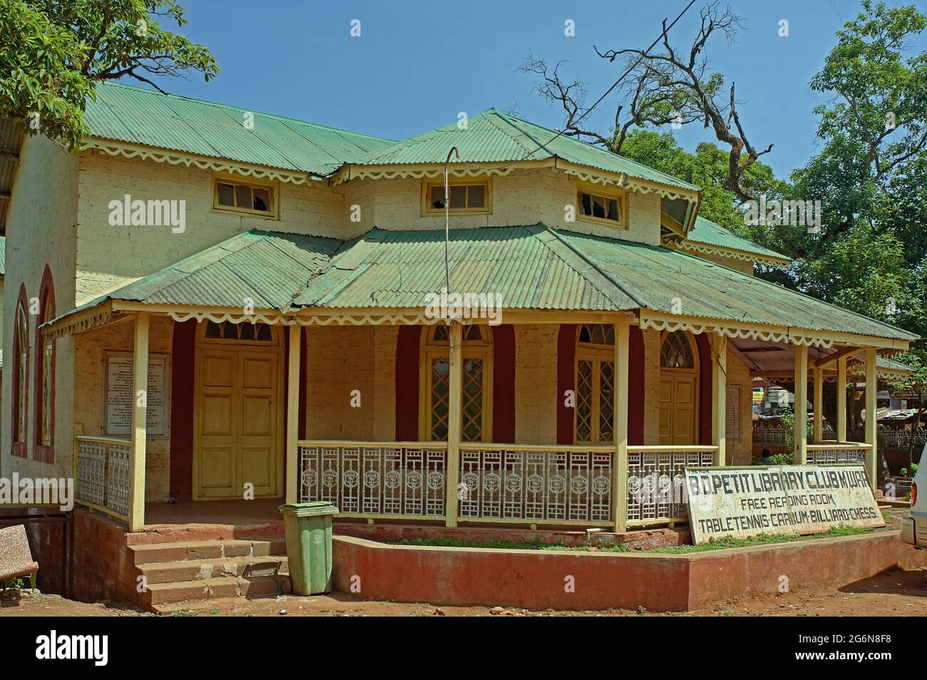 14-05-2009 Vintage colonial type Veranda Door and Side Window of ...