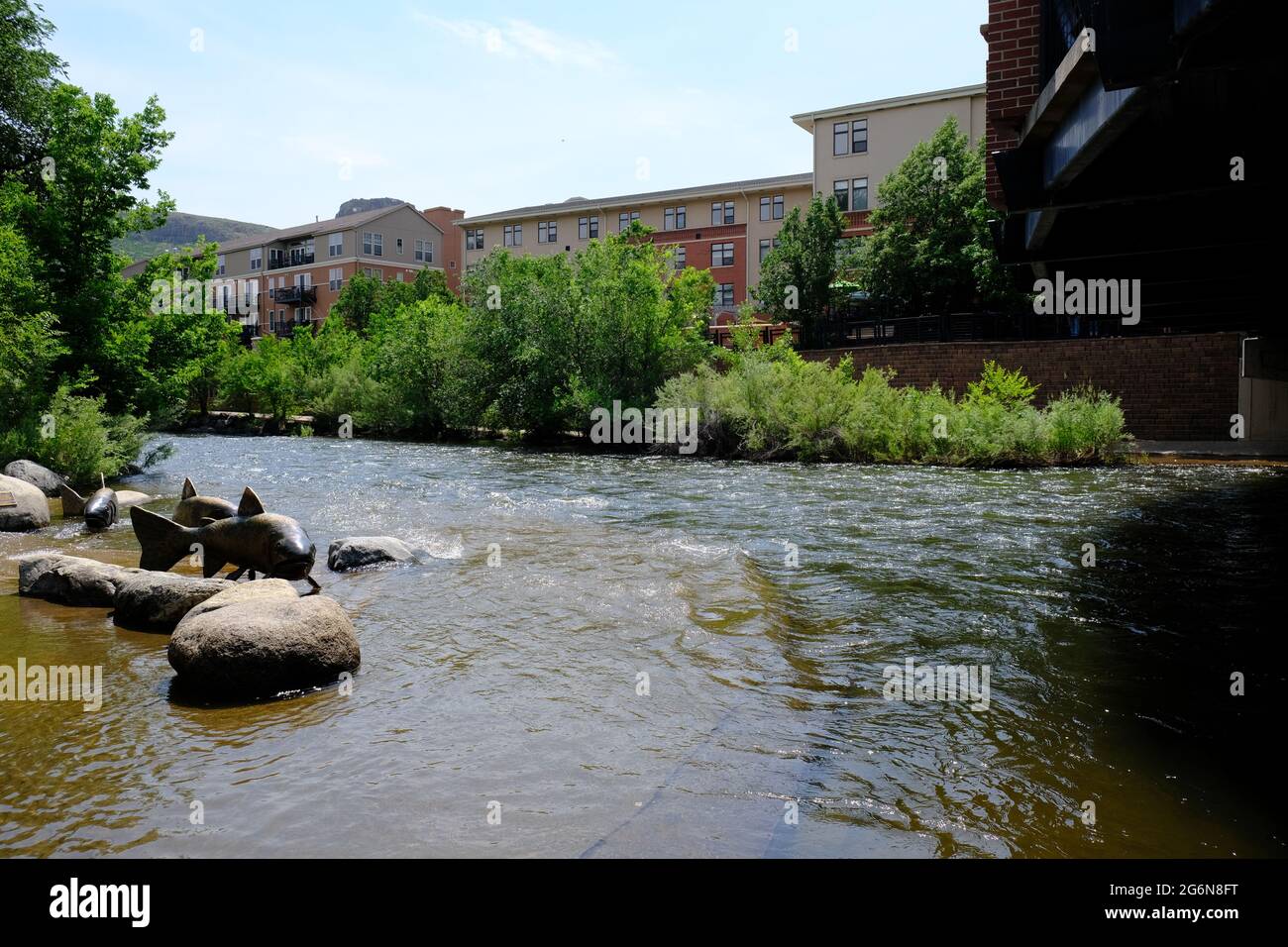 Golden rocks by river hi-res stock photography and images - Alamy
