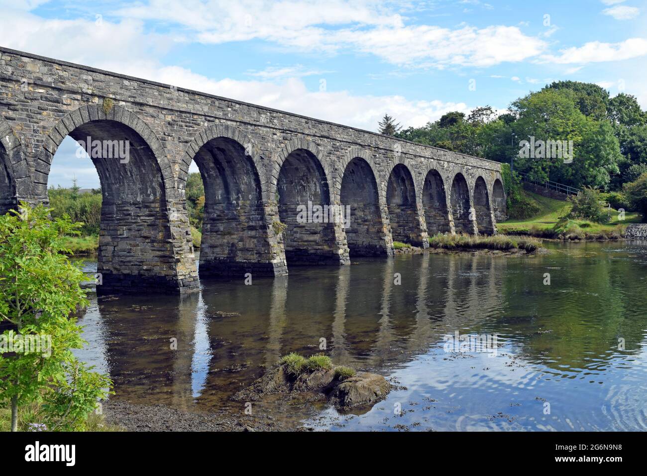 12 arch bridge hi-res stock photography and images - Alamy