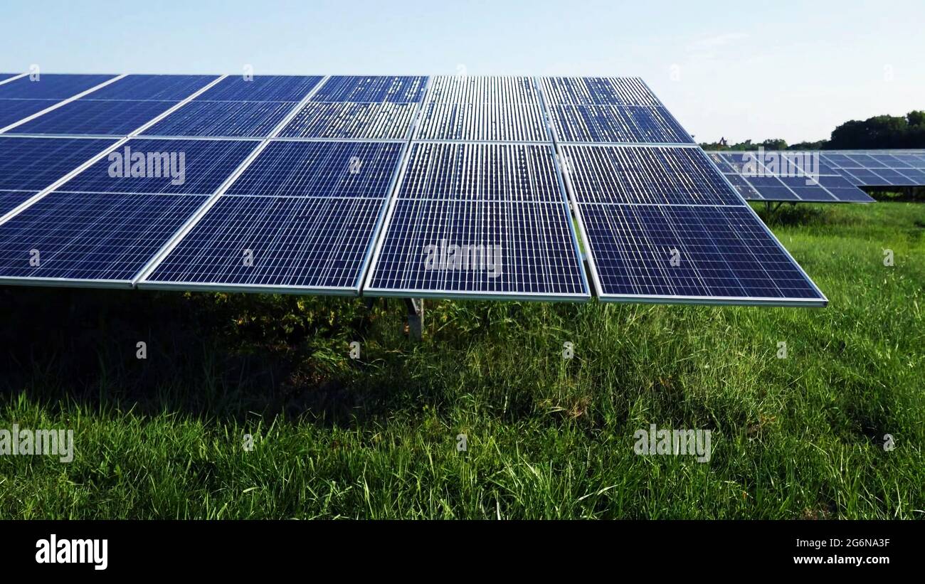 Solar cells background hi-res stock photography and images - Alamy