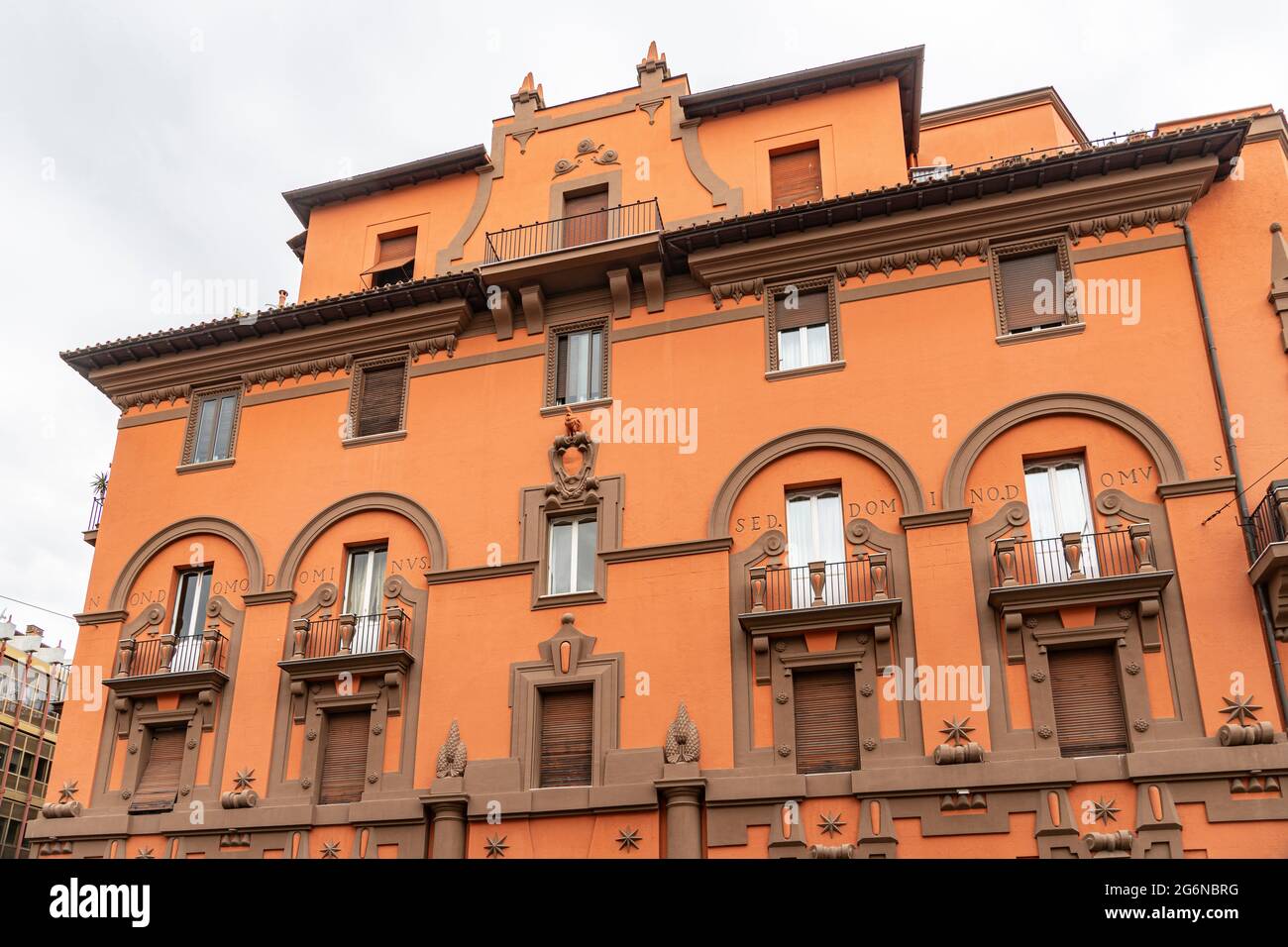 Fascist era building hi-res stock photography and images - Alamy