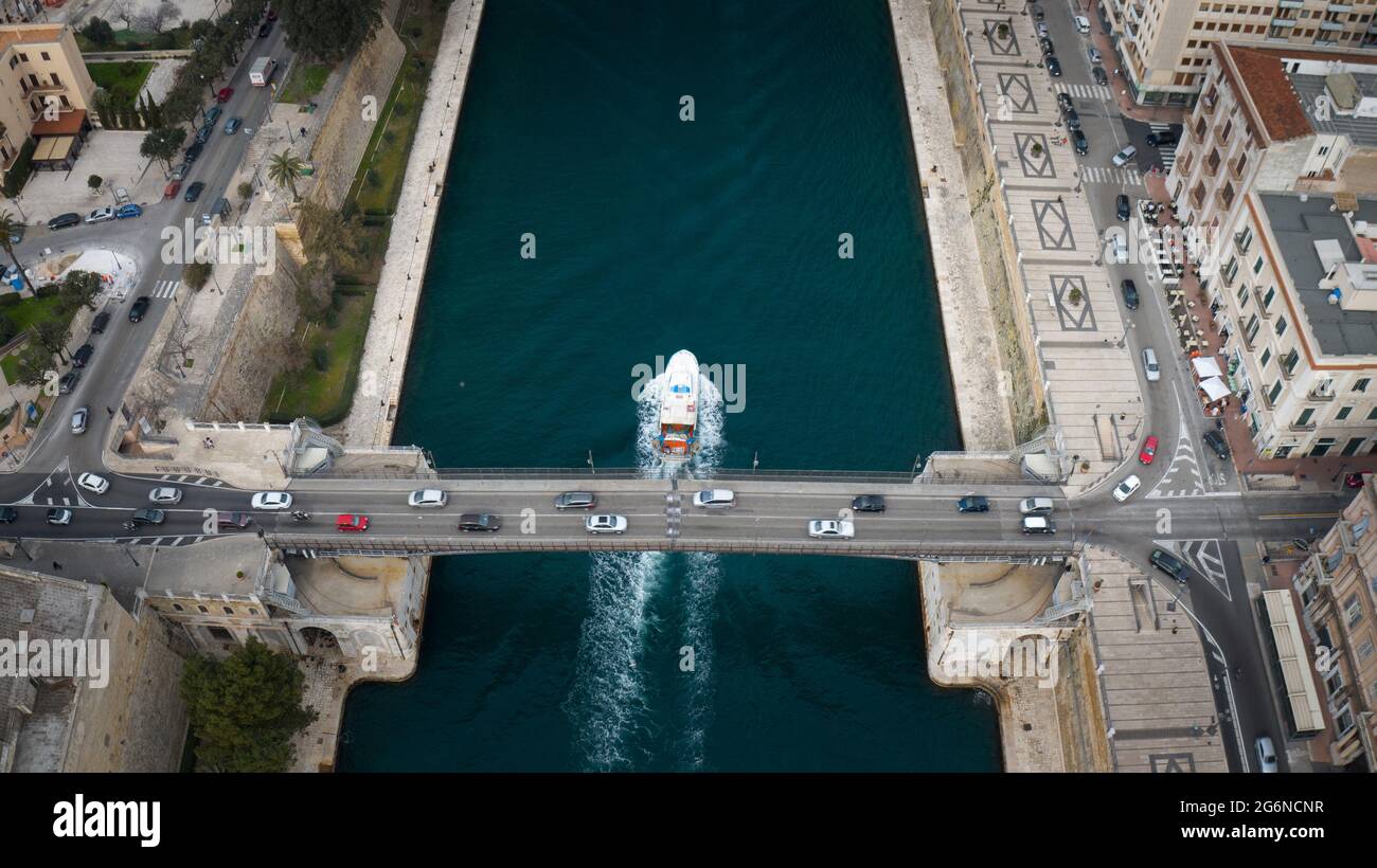 Top view of bridge with traffic. Taranto city, Italy Stock Photo - Alamy