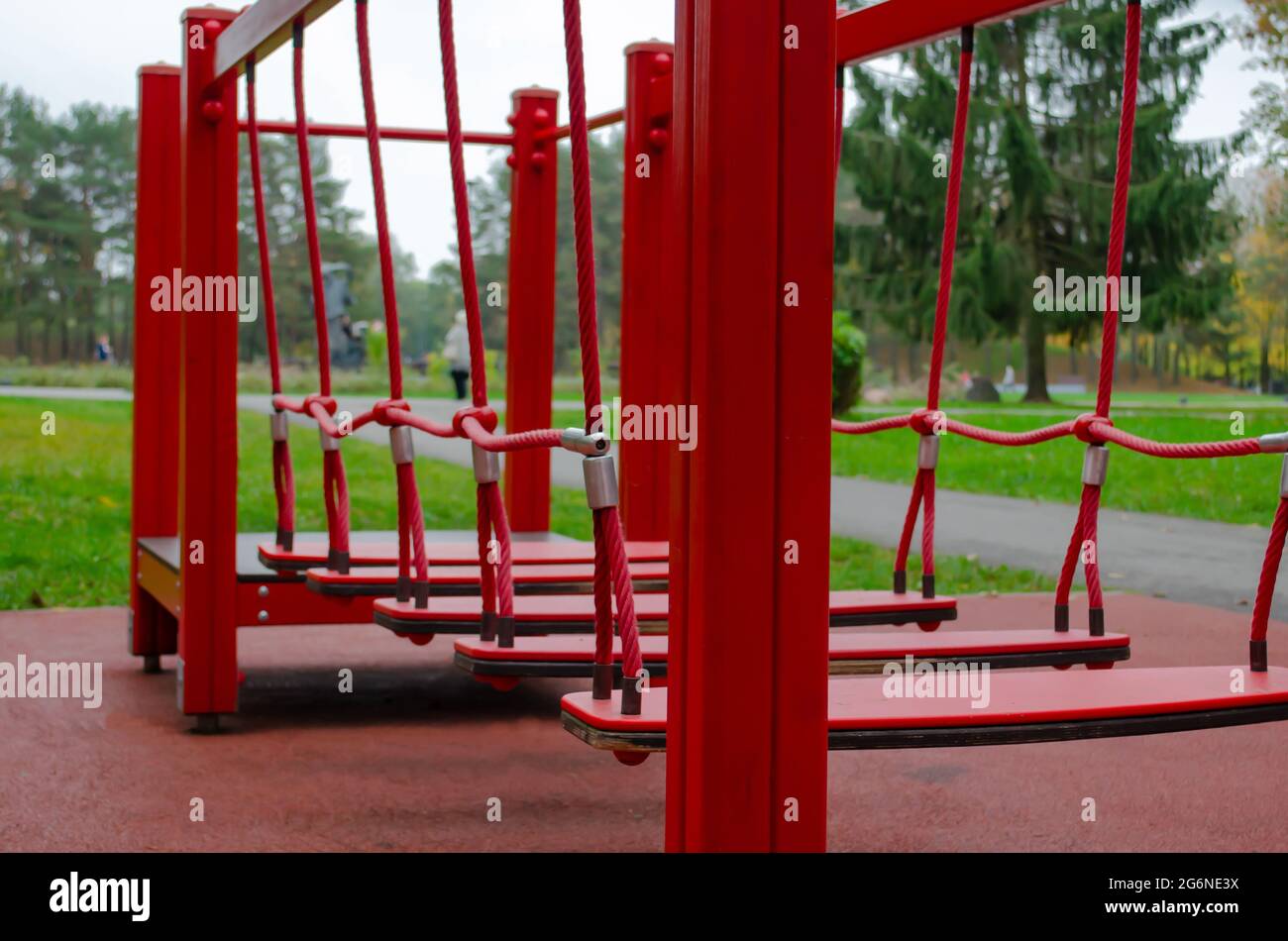 School crowd playground hi-res stock photography and images - Alamy