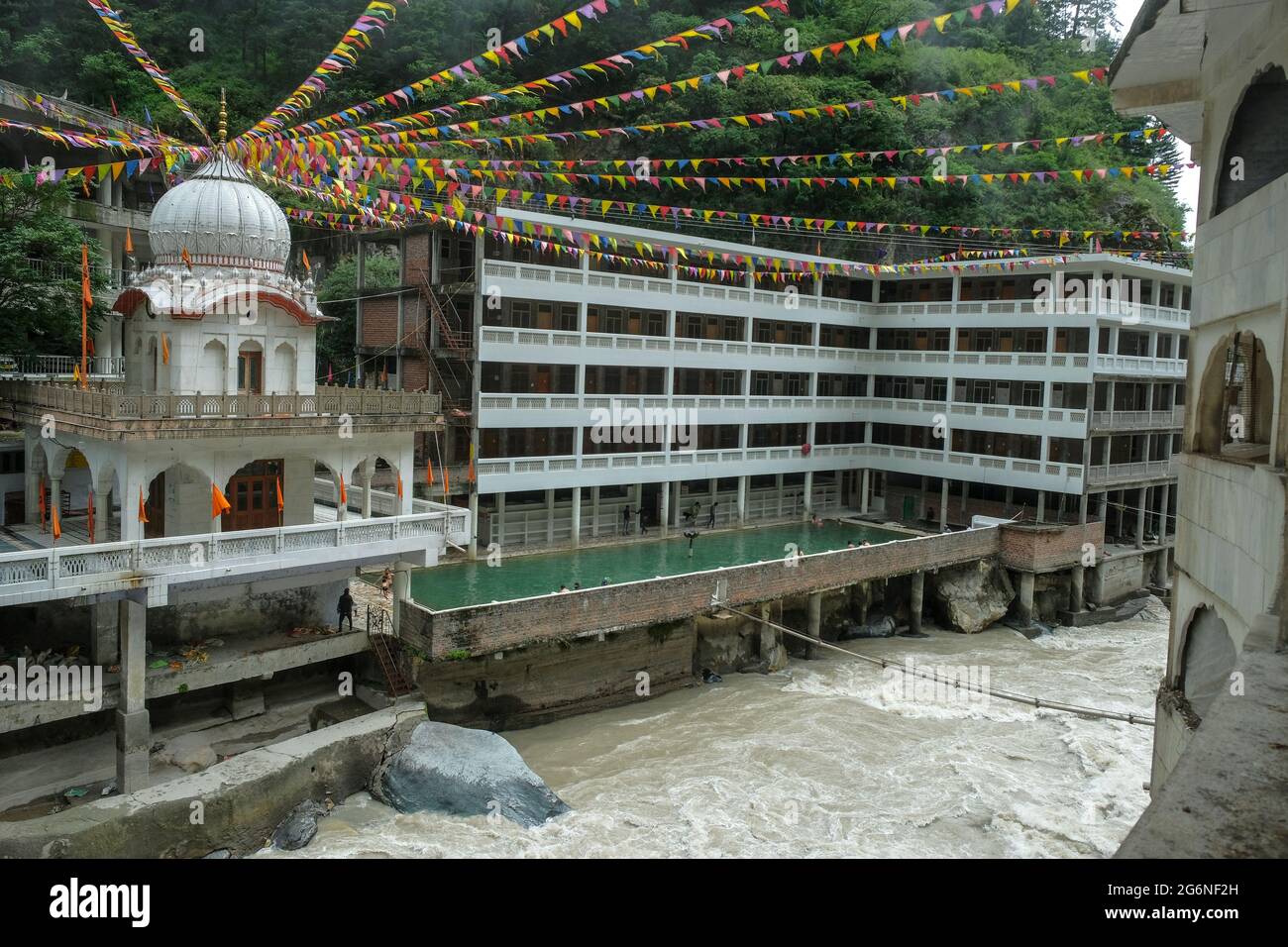 Hot spring in manikaran hi-res stock photography and images - Alamy