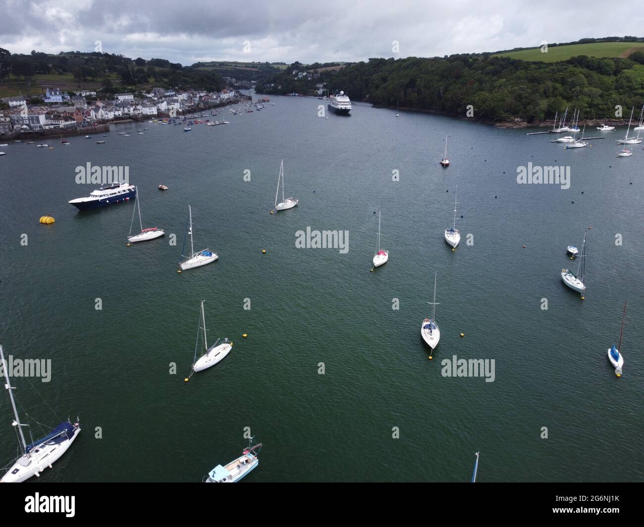 Fowey estuary rocks hi-res stock photography and images - Alamy