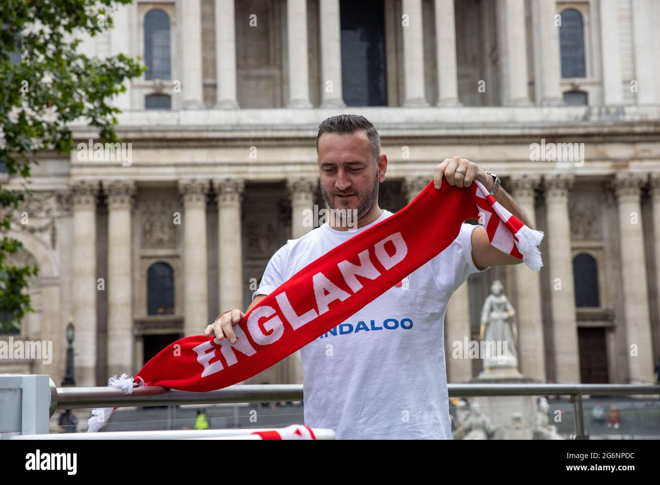 London, UK. 07th July, 2021. Will Mellor on the Vindaloo Two Bus around ...