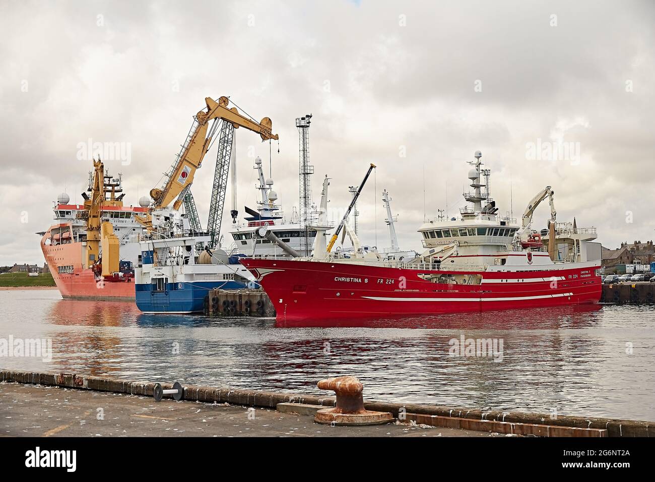 Peterhead bay hi-res stock photography and images - Alamy