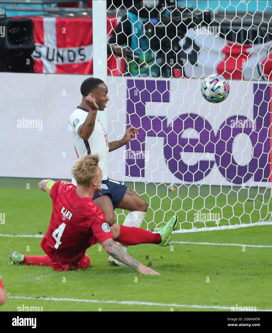 Own goal england hi-res stock photography and images - Alamy