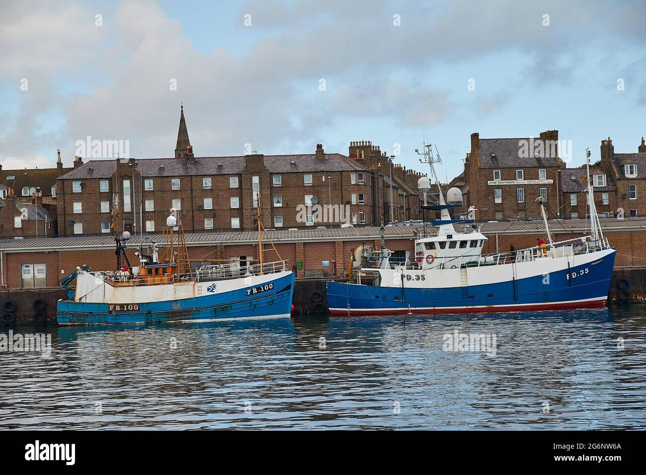 Peterhead fishing boats hi-res stock photography and images - Alamy