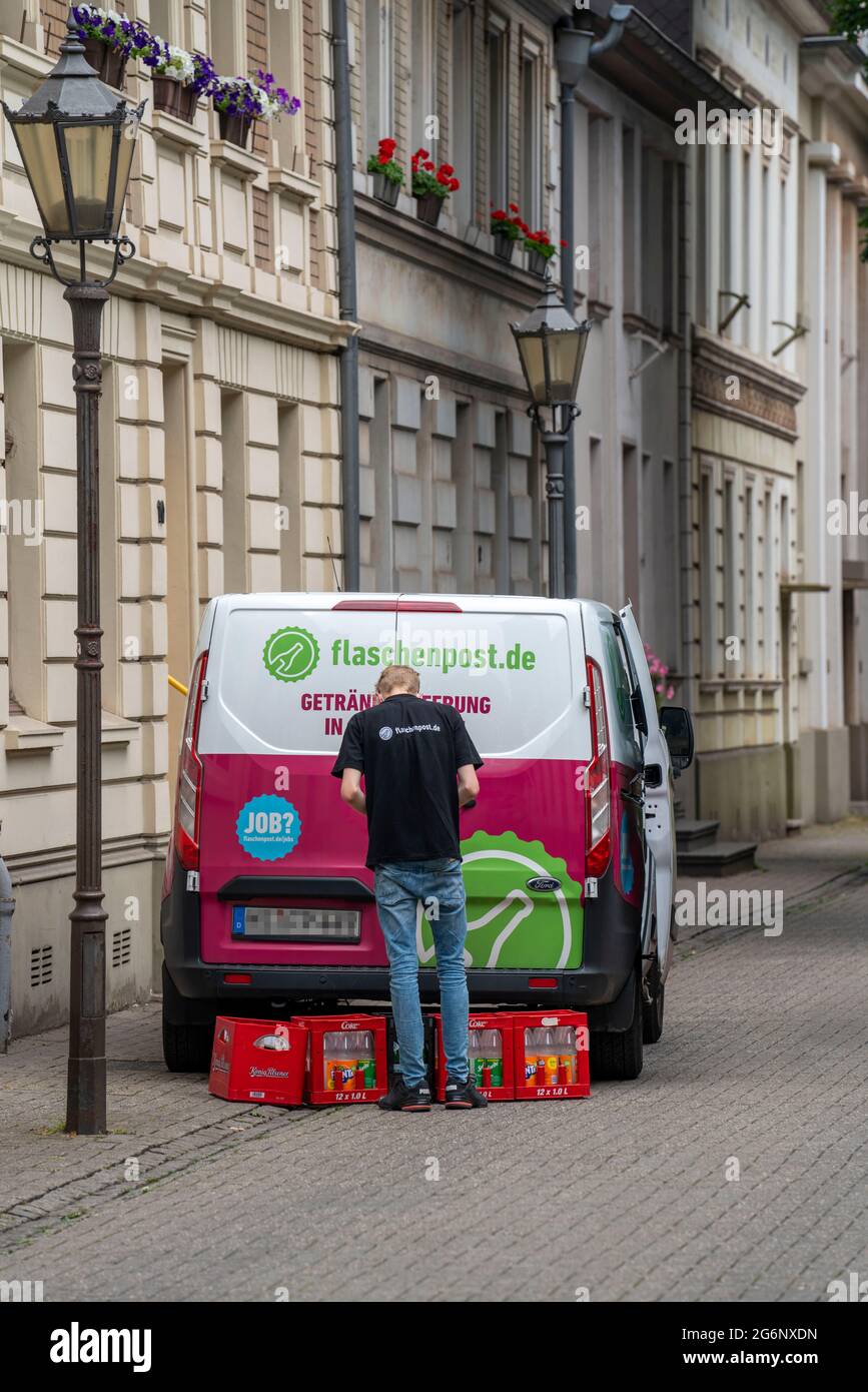 Flaschenpost de hi-res stock photography and images - Alamy