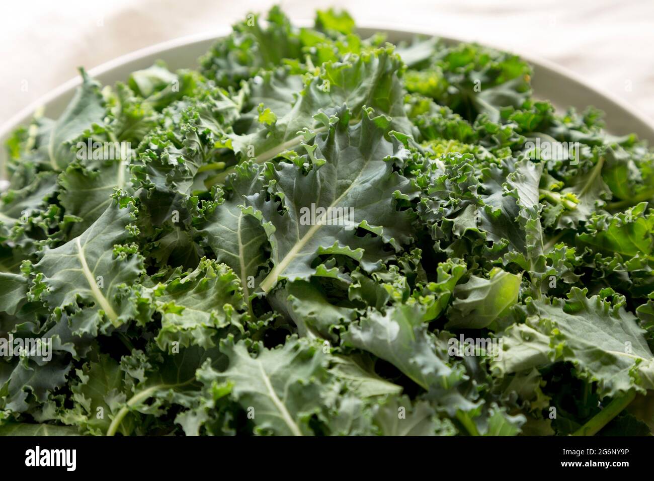 Baby kale hi-res stock photography and images - Alamy