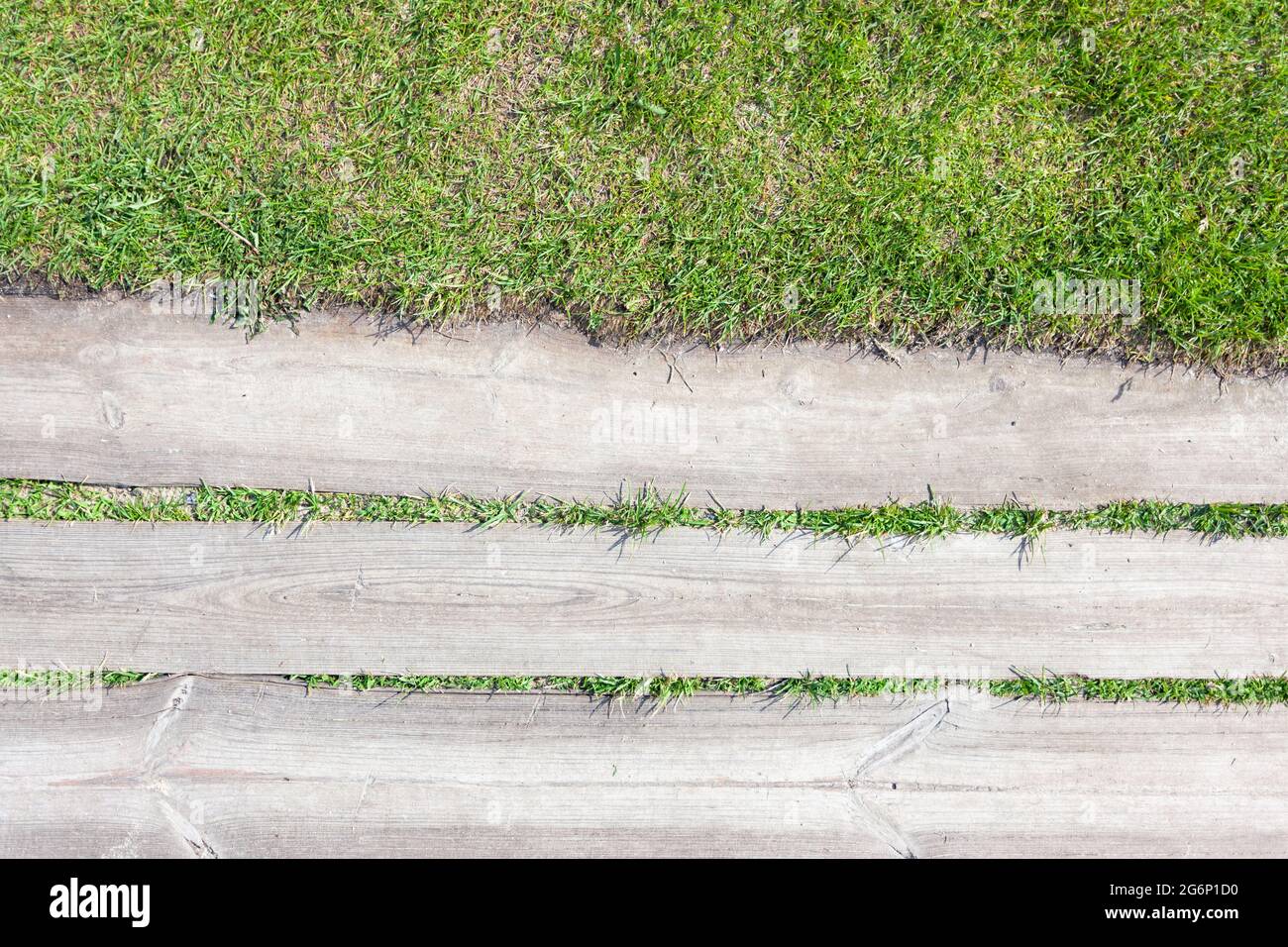 Grass boards hi-res stock photography and images - Alamy