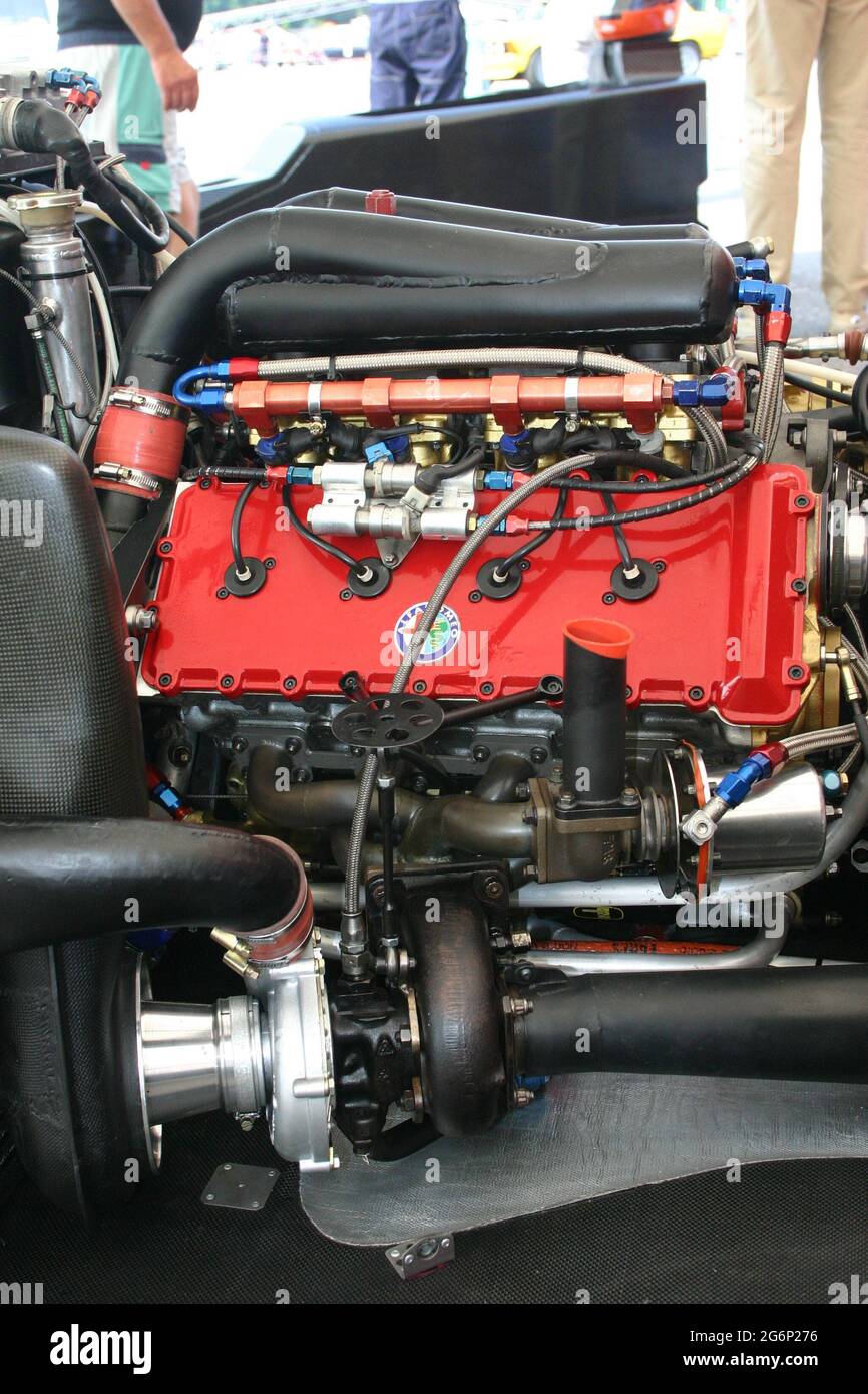 Motore Alfa Romeo T890 Stock Photo - Alamy