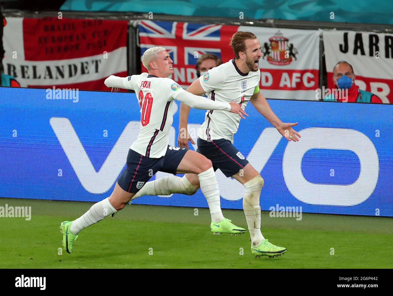 PHIL FODEN, HARRY KANE, ENGLAND V DENMARK, 2021 Stock Photo - Alamy