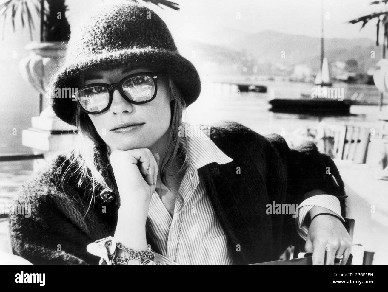 Cybill Shepherd, Head and Shoulders Publicity Portrait for the Film ...